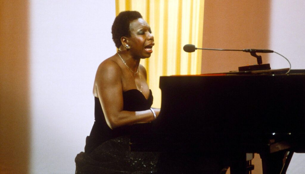Life Facts About Legendary Soul Singer Nina Simone - History Chronicle