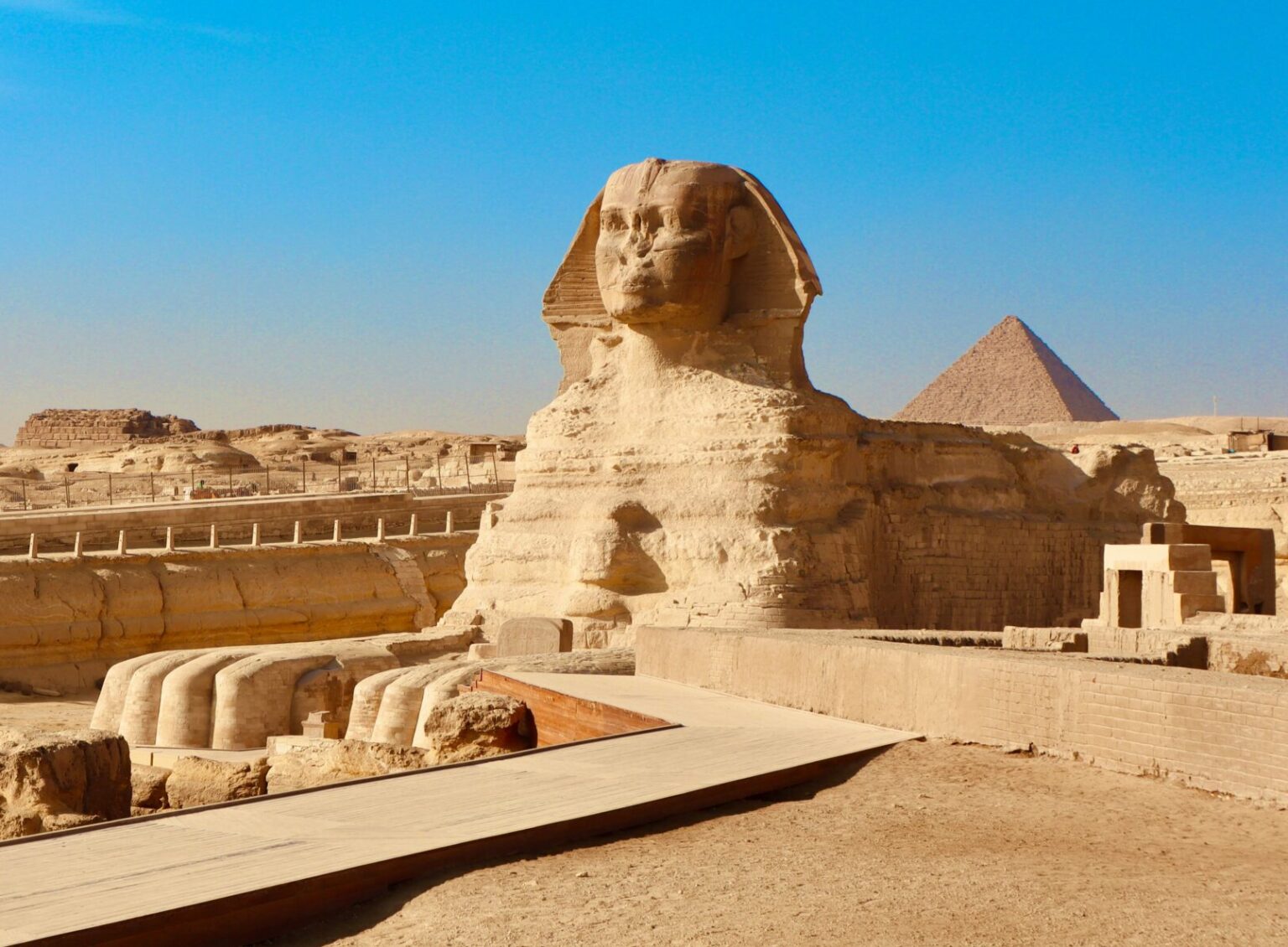 The Symbolism of the Egyptian Sphinx Explained - History Chronicle