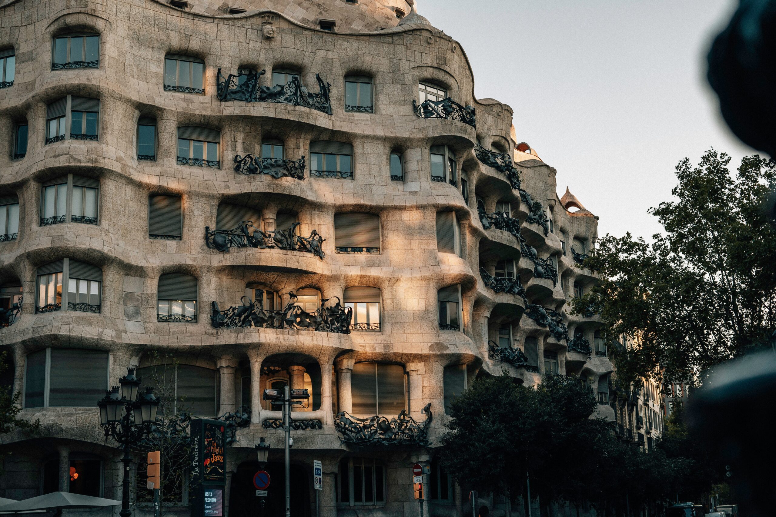 5 Iconic Buildings Designed By Antoni Gaudí - History Chronicle
